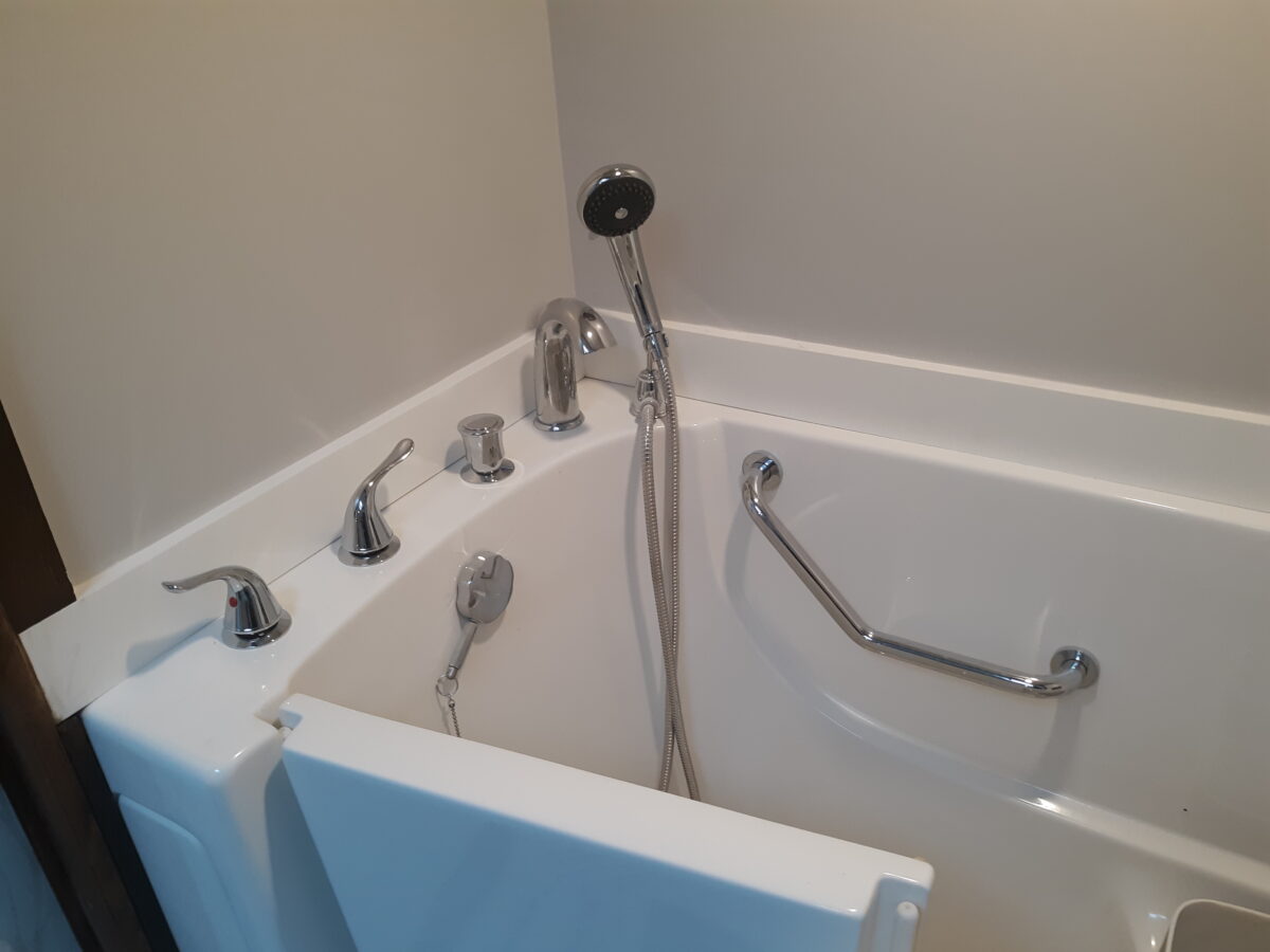 Walk-In Bathtubs | Home Mobility Pros