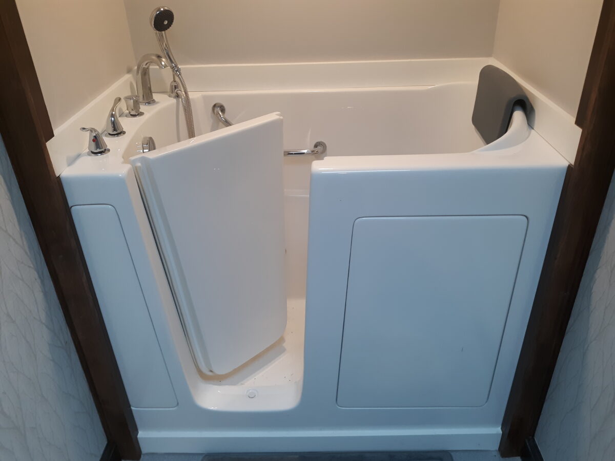 Walk-In Bathtubs | Home Mobility Pros