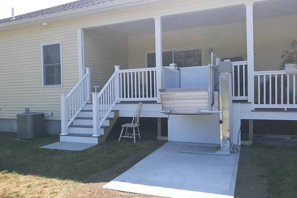 Wheelchair Ramp vs. Vertical Platform Lift