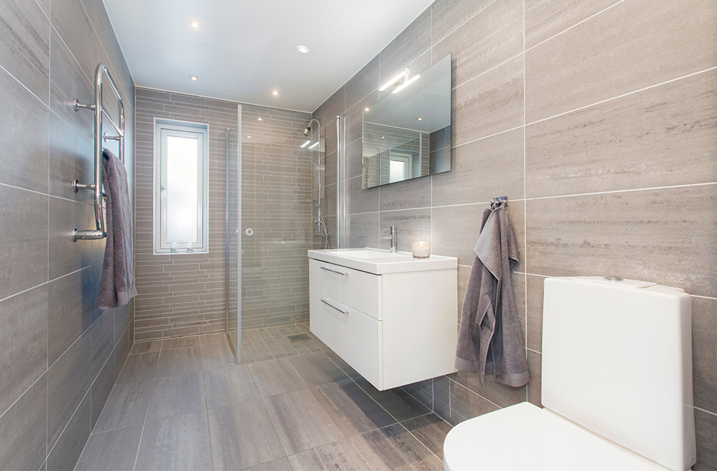 Adapting Bathrooms for Cold Weather Comfort